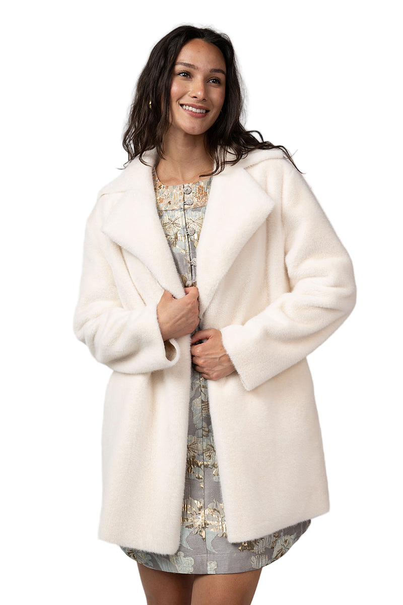 Ivy Jane Faux Fur & Suede Coat in White Style 130240 – Missouri Bluffs
